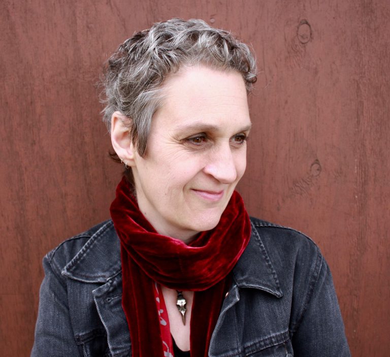 Bio | Jennifer McMahon